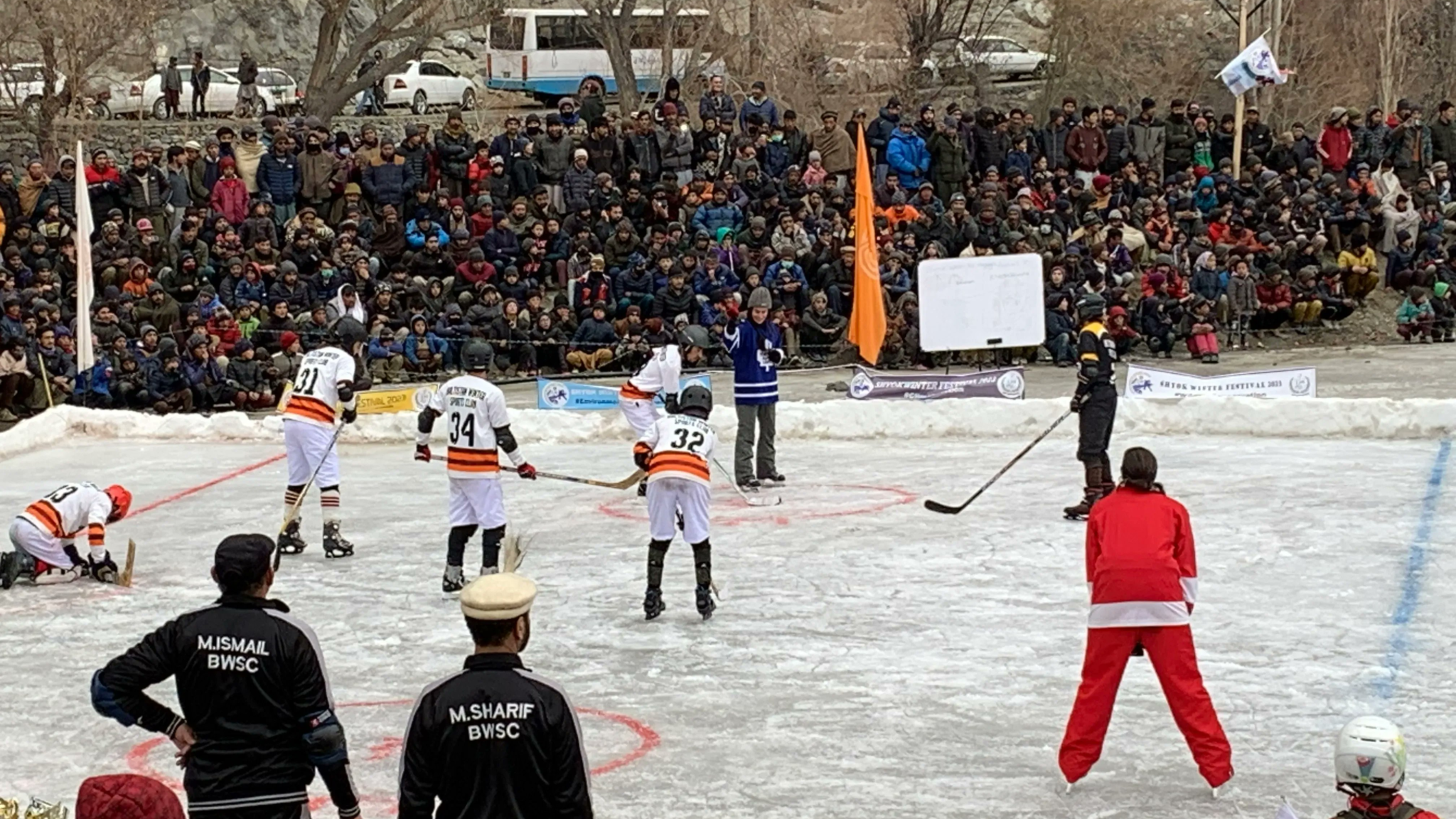 Ice hockey in the mountains of Pakistan - Aga Khan Foundation Canada